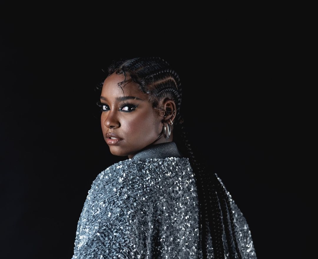 J Noa revela que de niña pedía permiso para juntarse con amiguitas ...