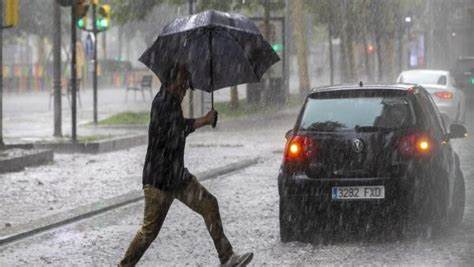 ONAMET advierte aguaceros y tormentas eléctricas por vaguada y sistema frontal