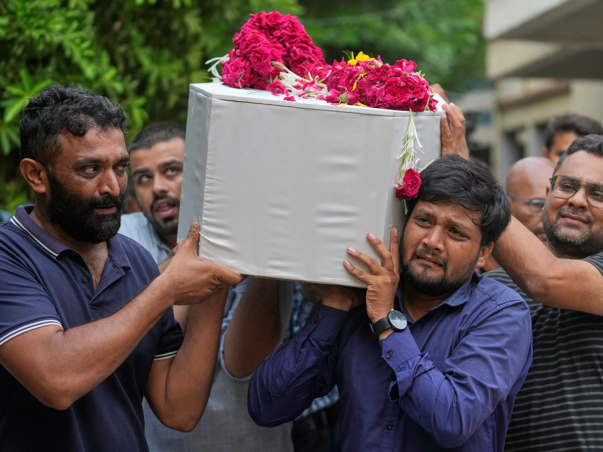 Se identifican 162 víctimas de la tragedia de Air India y entregan 120 cuerpos a familiares ...